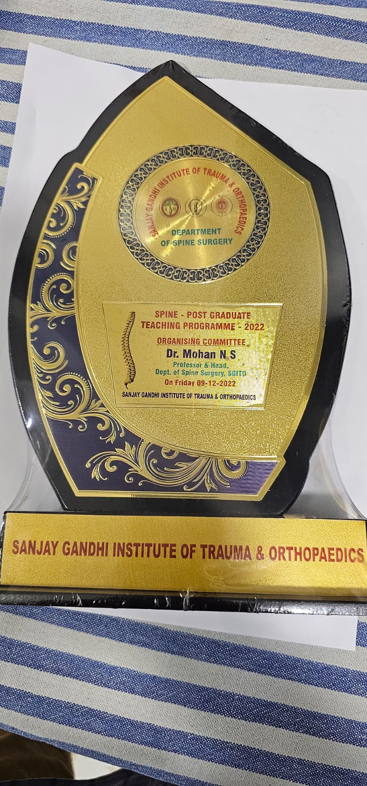 Dr. Mohan N S is a Consultant Orthopedic and Spine Surgeon